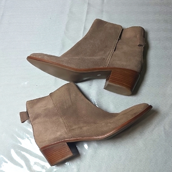 kate spade | Shoes | Kate Spade Suede Brown Ankle Booties 85 | Poshmark